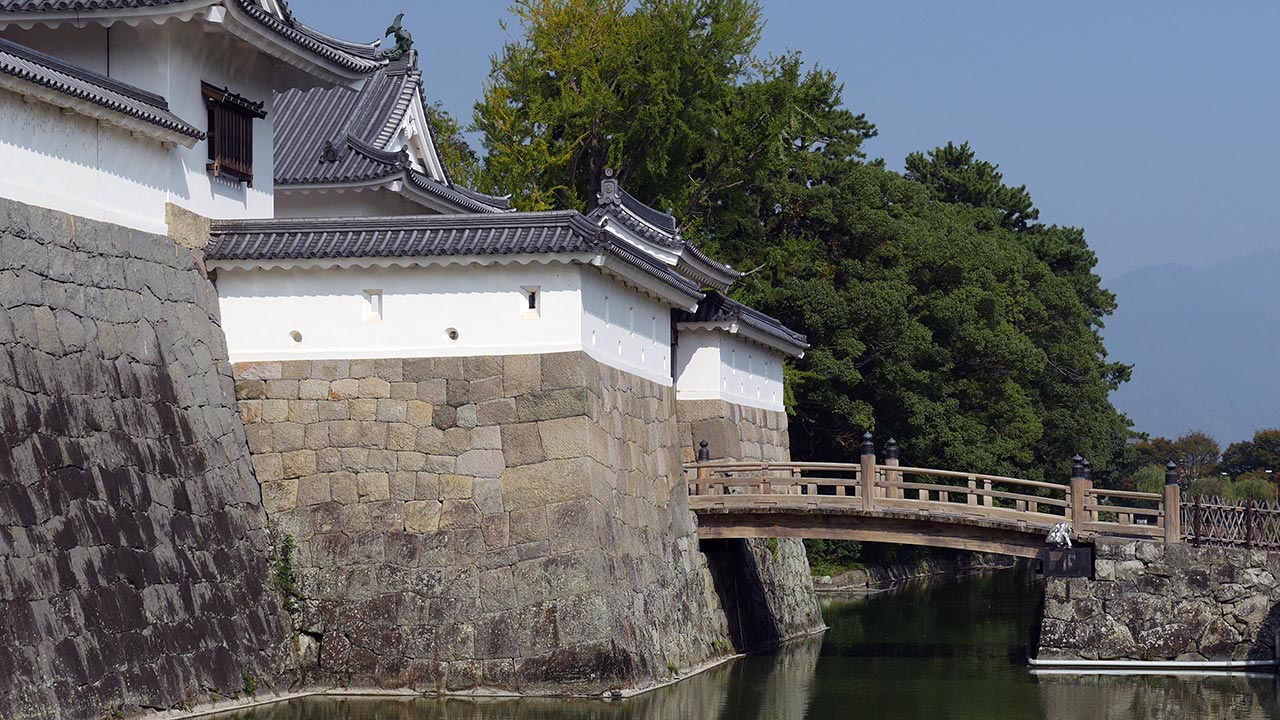Sunpu Castle and Momijiyama Garden - TokyoStreetView